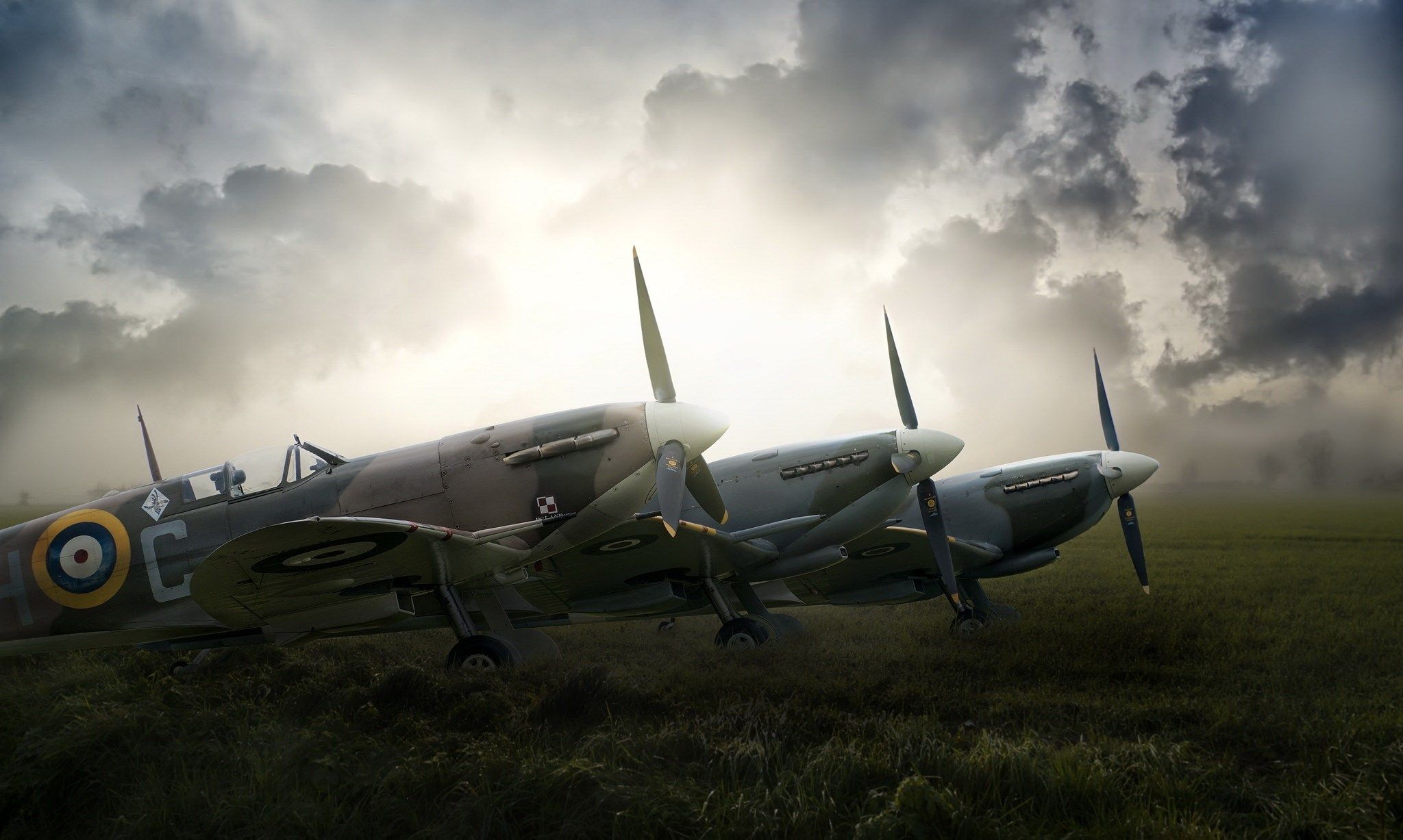 Spitfire HD Wallpapers on WallpaperDog